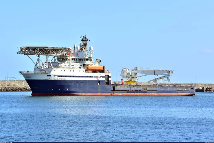 ISLAND FRONTIER 9249520 Crew Reviews | Offshore Ship Advisor